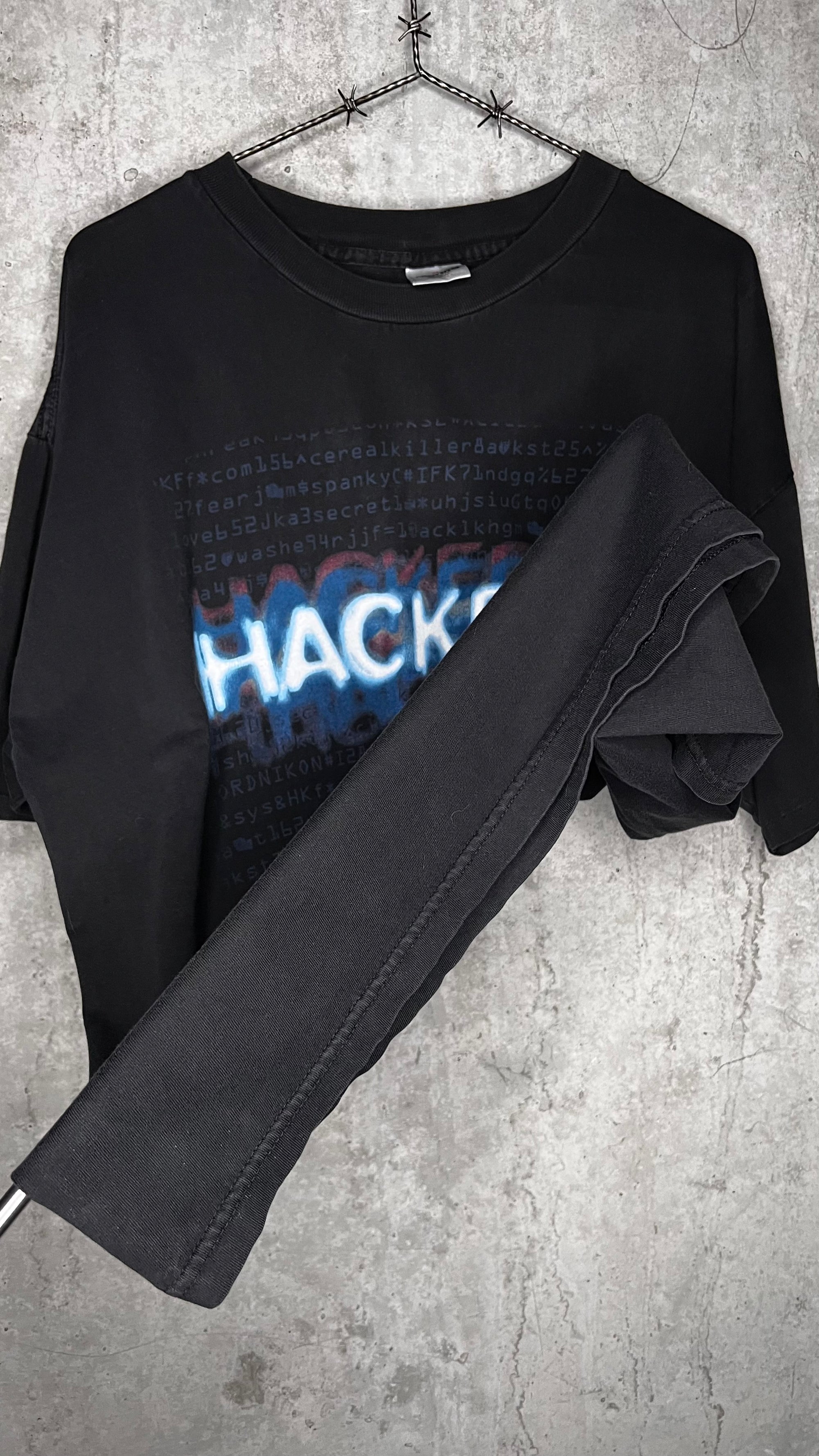 HACKERS CODE & TITLE HIT MOVIE TEE